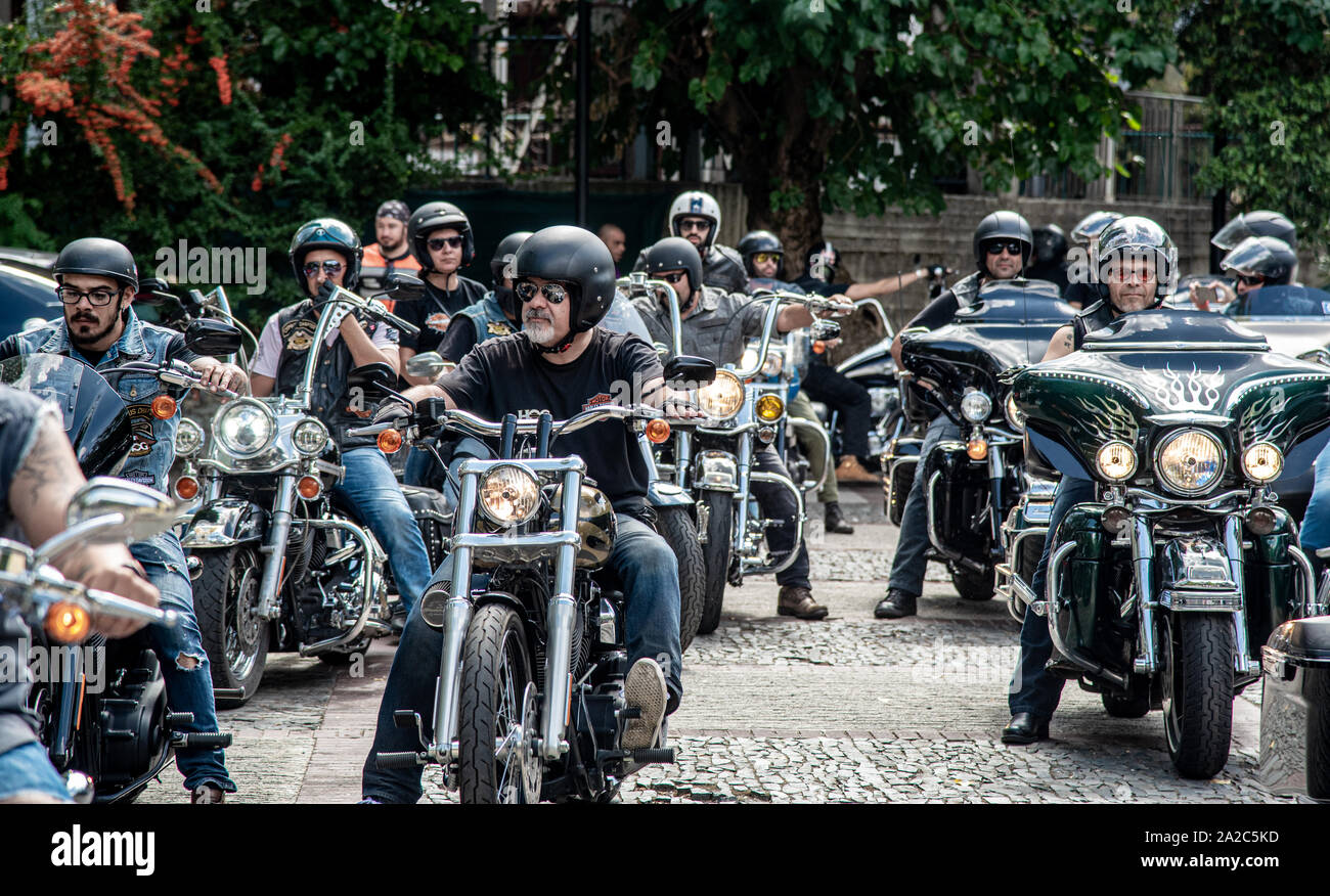Harley davidson bikers hi-res stock photography and images - Alamy