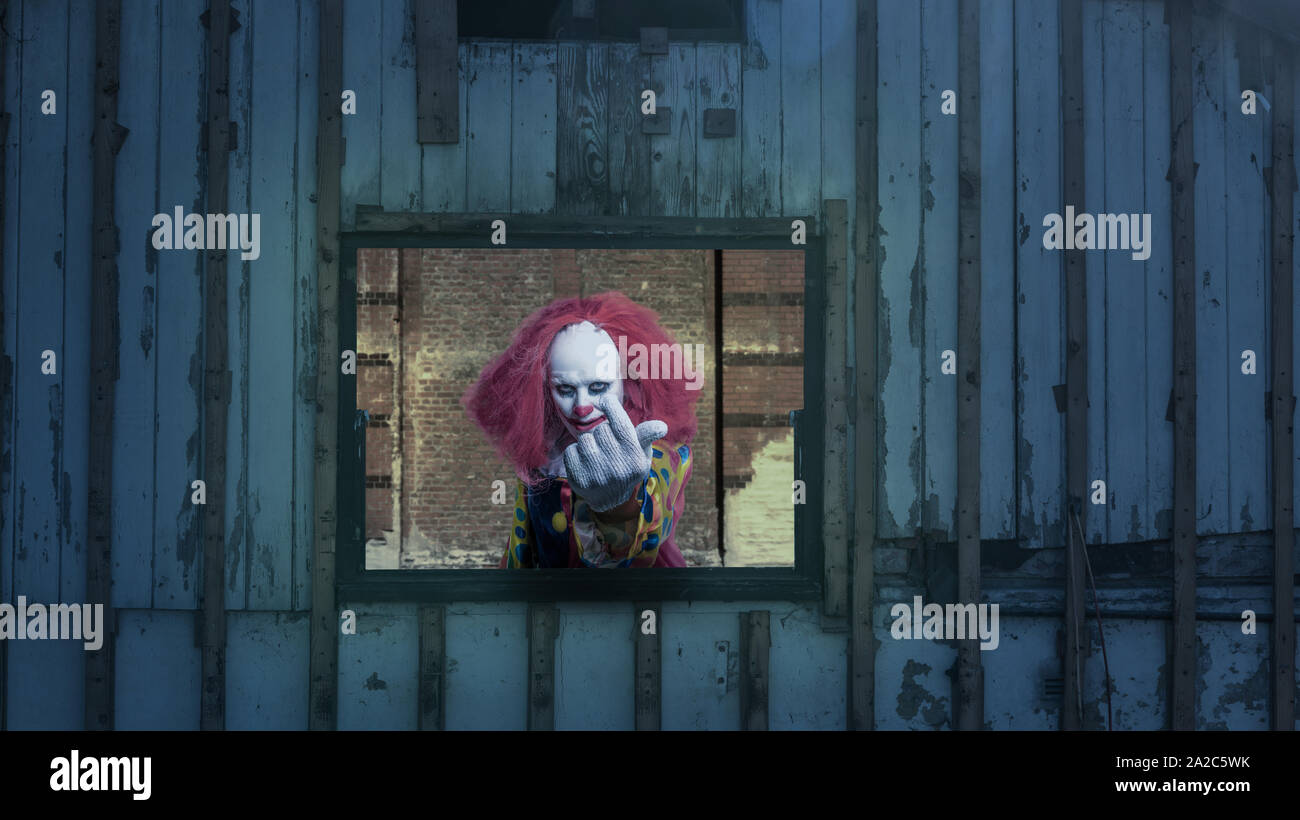 Clown window hi-res stock photography and images - Alamy