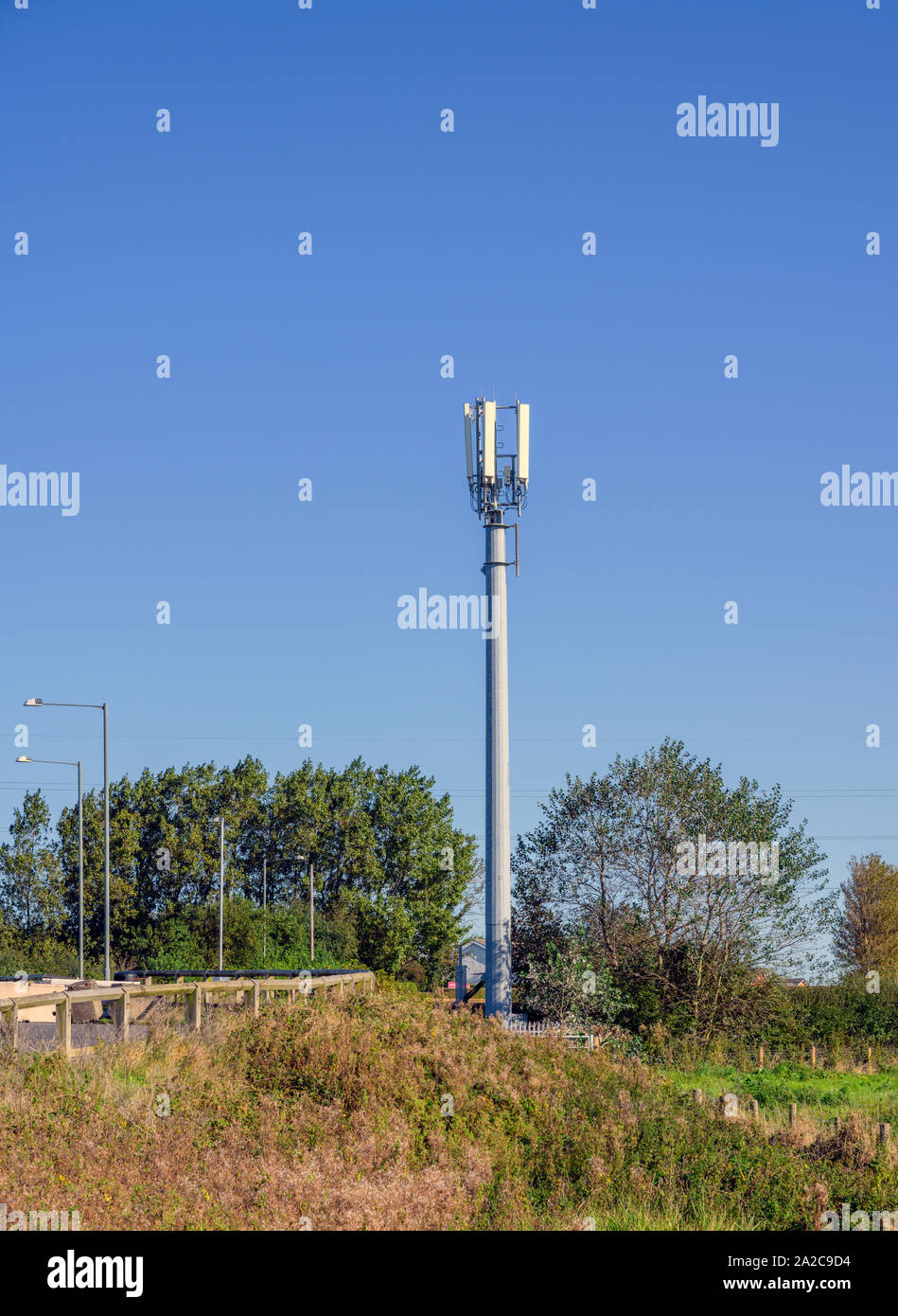 Mobile communication stations hi-res stock photography and images - Alamy