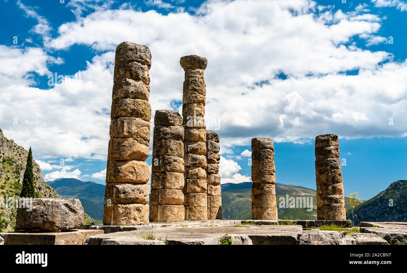 Temple of Apollo at Delphi in Greece Stock Photo - Alamy
