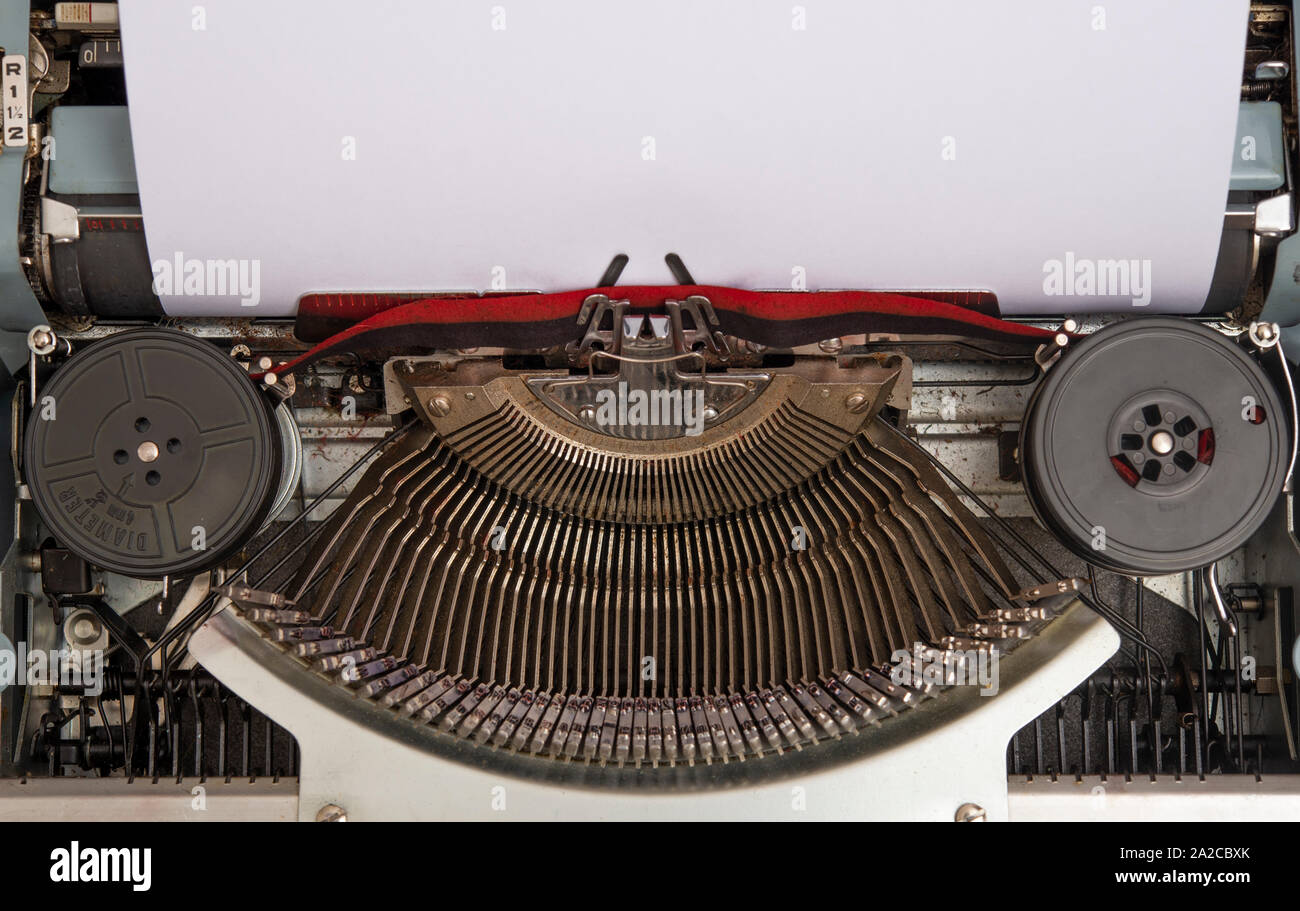 Old manual typewriter with white paper close up photo, copy space ...