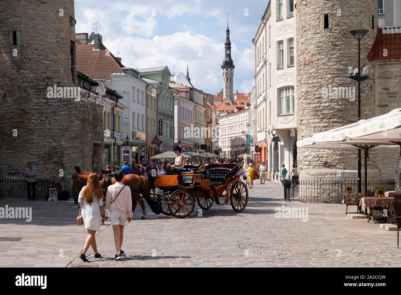 Town hall gates hi-res stock photography and images - Alamy