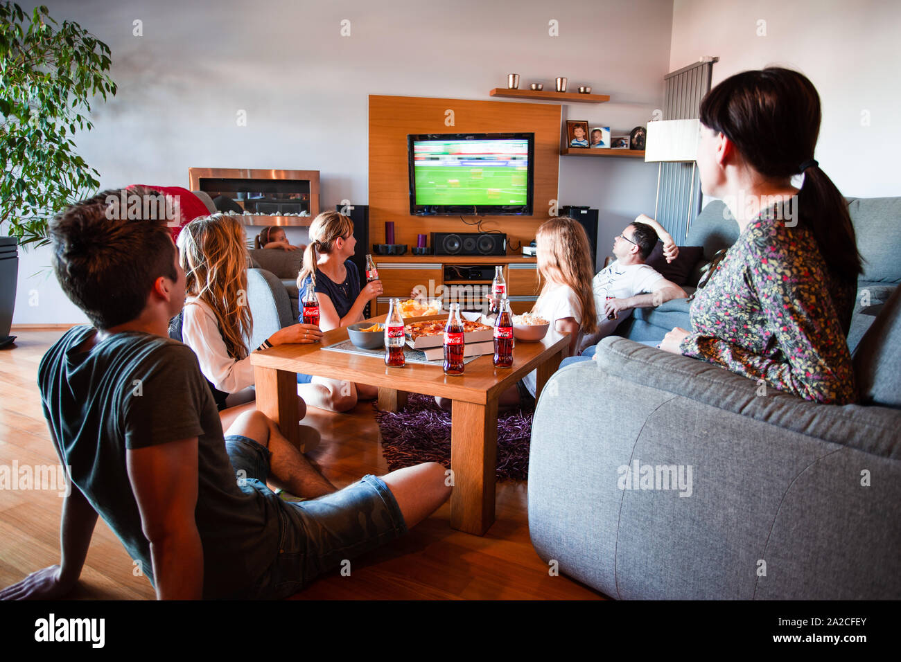 Drinking game party hi-res stock photography and images - Alamy
