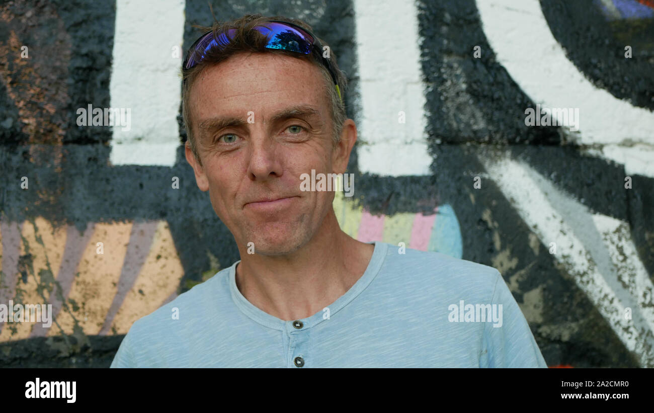 Michael Esson artisan portrait of a fine art, painter and collage ...