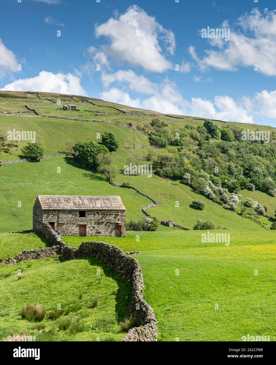 Yorkshire dales barns hi-res stock photography and images - Alamy