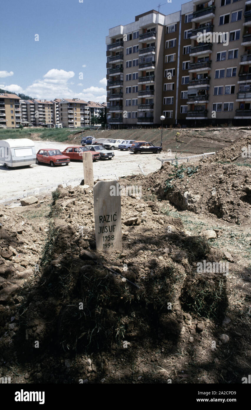 2nd June 1993 During the Siege of Sarajevo: fresh Bosnian Muslim graves ...