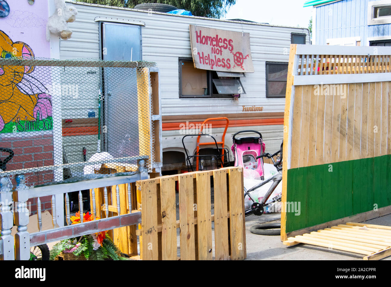 Homeless camp hi-res stock photography and images - Alamy