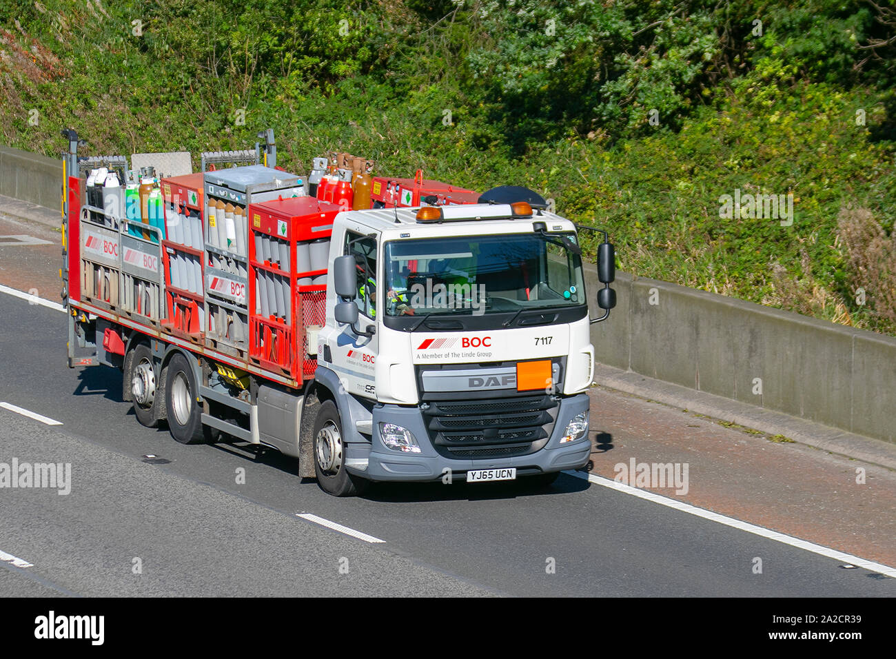 Medical gas cylinders hi-res stock photography and images - Alamy