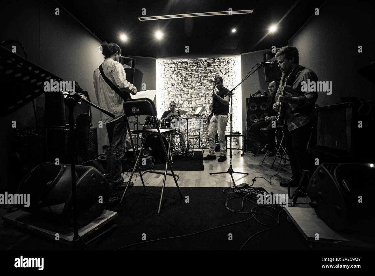 Band improvisation during a jazz jem session Stock Photo - Alamy