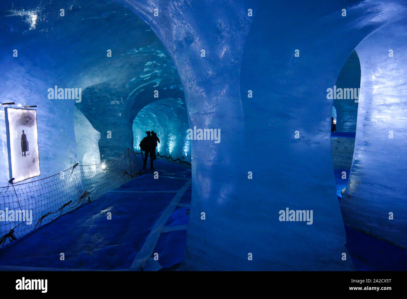 Ice Cave - grotte de Glace -, Mer de Glace, Chamonix-Mont-Blanc, Haute ...