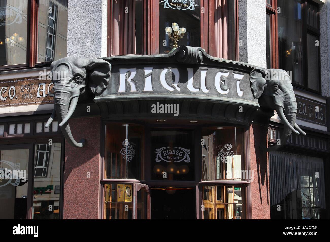 Cafe riquet hi-res stock photography and images - Alamy