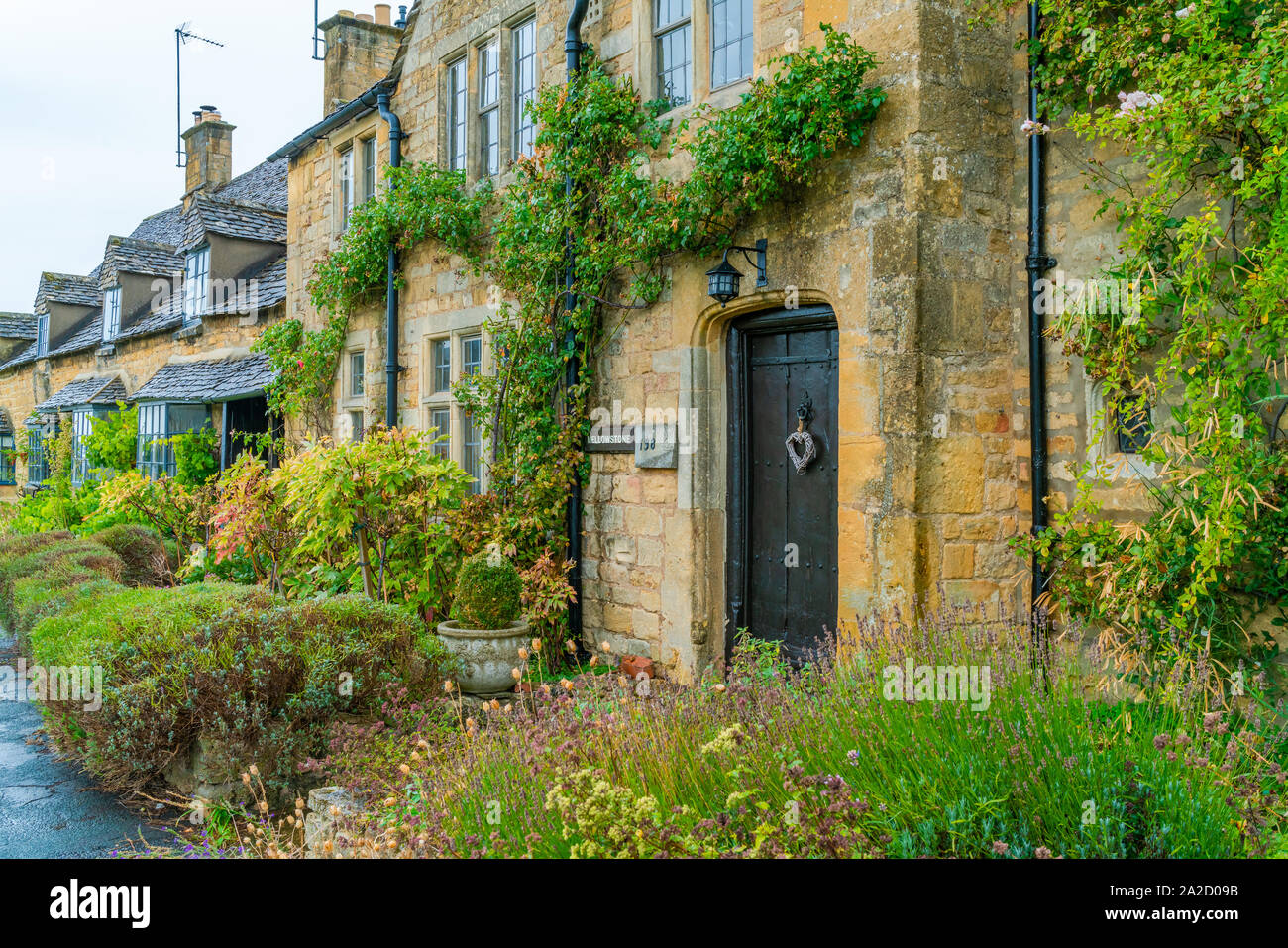 BROADWAY, UK - SEPTEMBER 22 2019: Broadway is a Cotswolds village ...