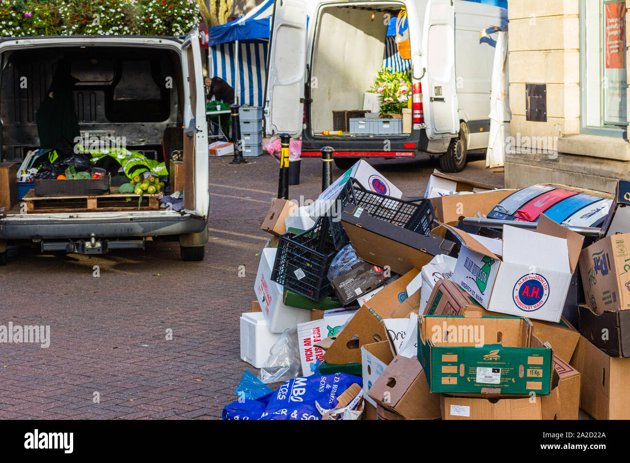 Setting up stall market uk hi-res stock photography and images - Alamy