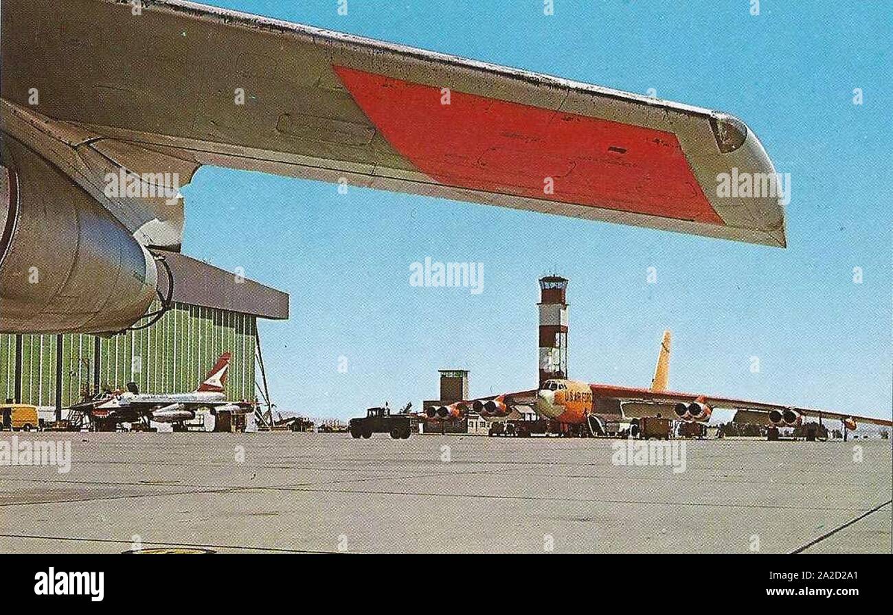 Edwards Air Force Base - Flightline Stock Photo - Alamy