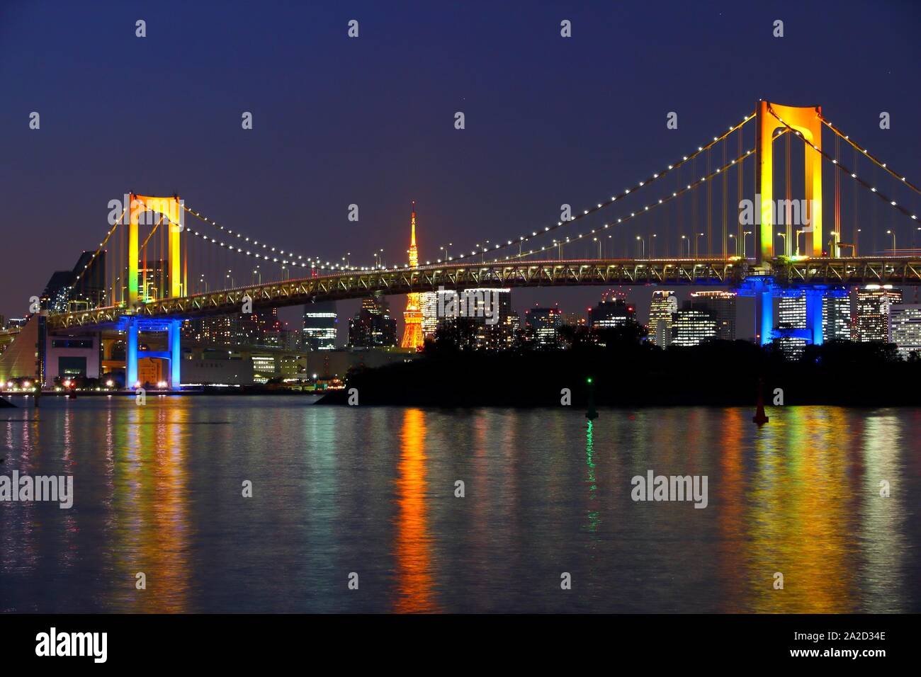 Rainbow Bridge in Tokyo, Japan. Night city view Stock Photo - Alamy