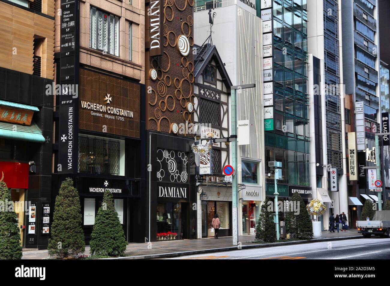 TOKYO, JAPAN - DECEMBER 1, 2016: People walk in Ginza district of Tokyo ...