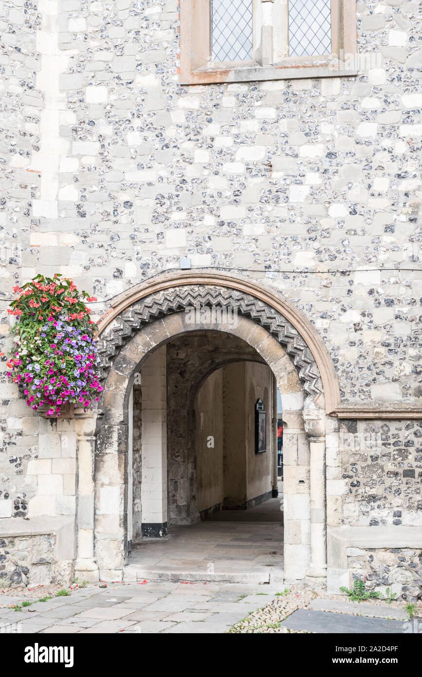Winchester Cathedral Pillars High Resolution Stock Photography and ...