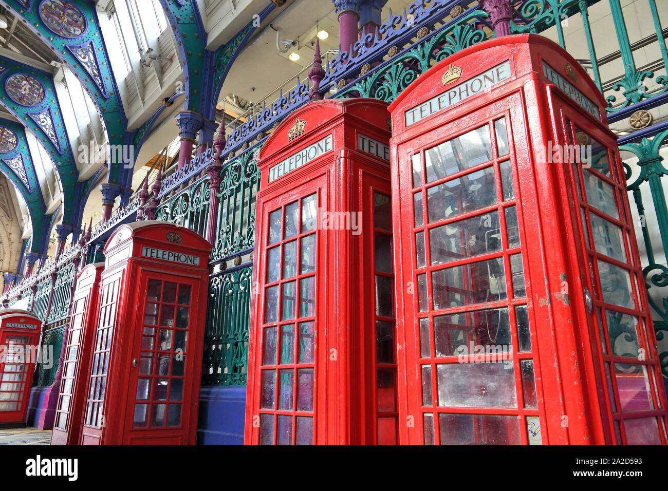 London UK telephone - red phone booths in England Stock Photo - Alamy