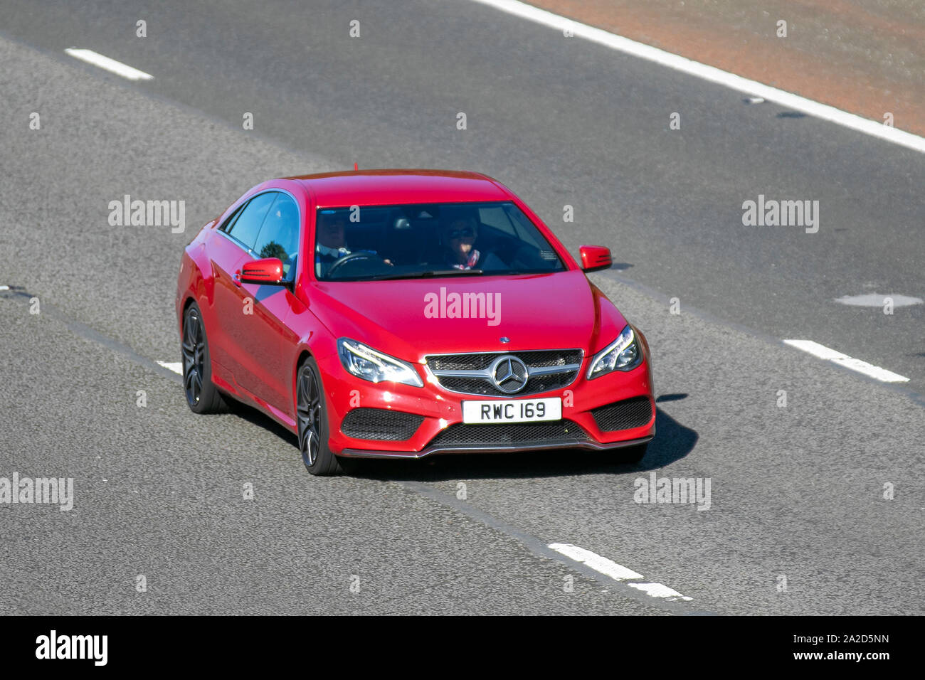 Mercedes benz e400 amg line auto hi-res stock photography and images ...