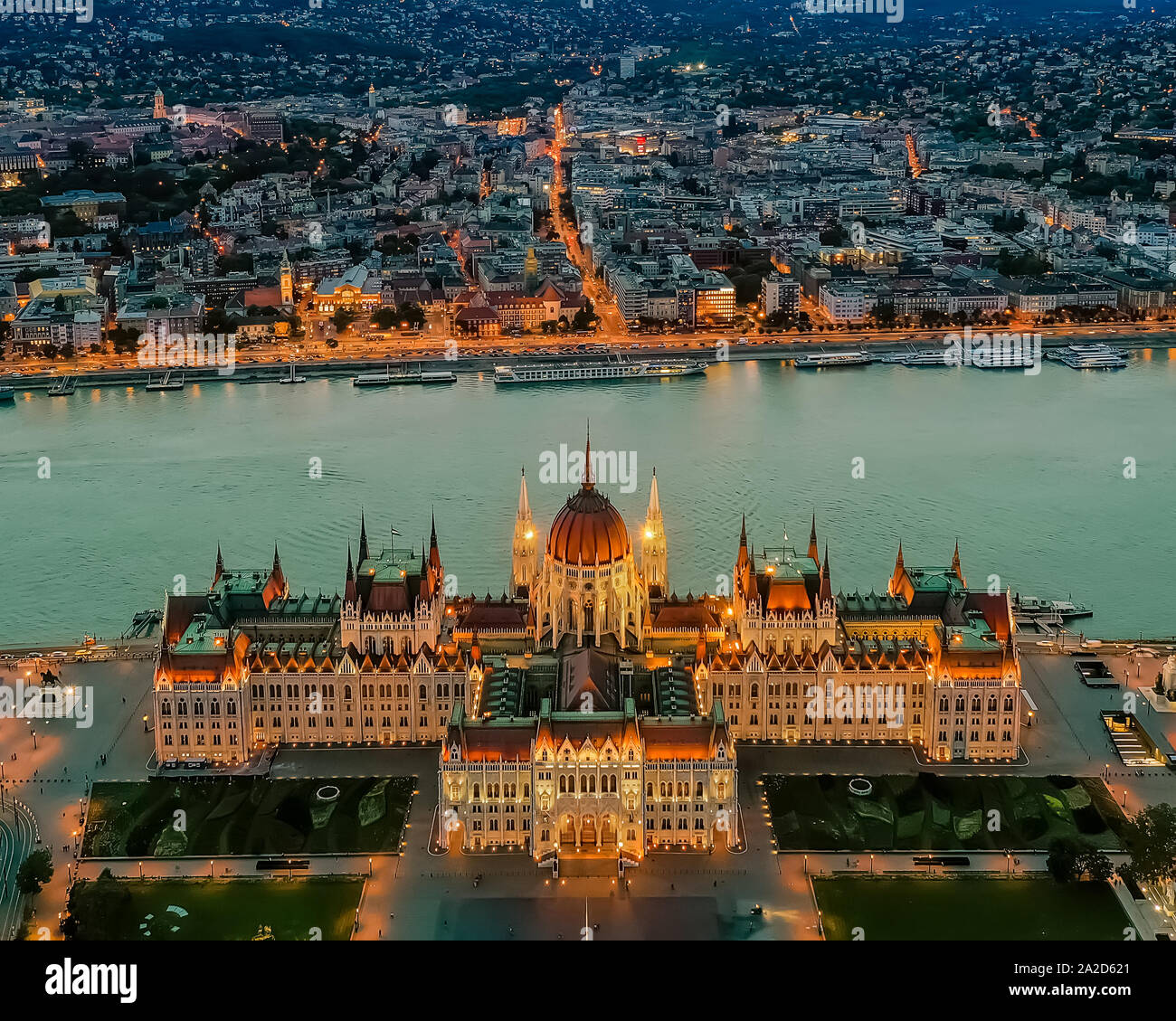 Hungarian Parliament building in fantastic fall morning lights Stock ...