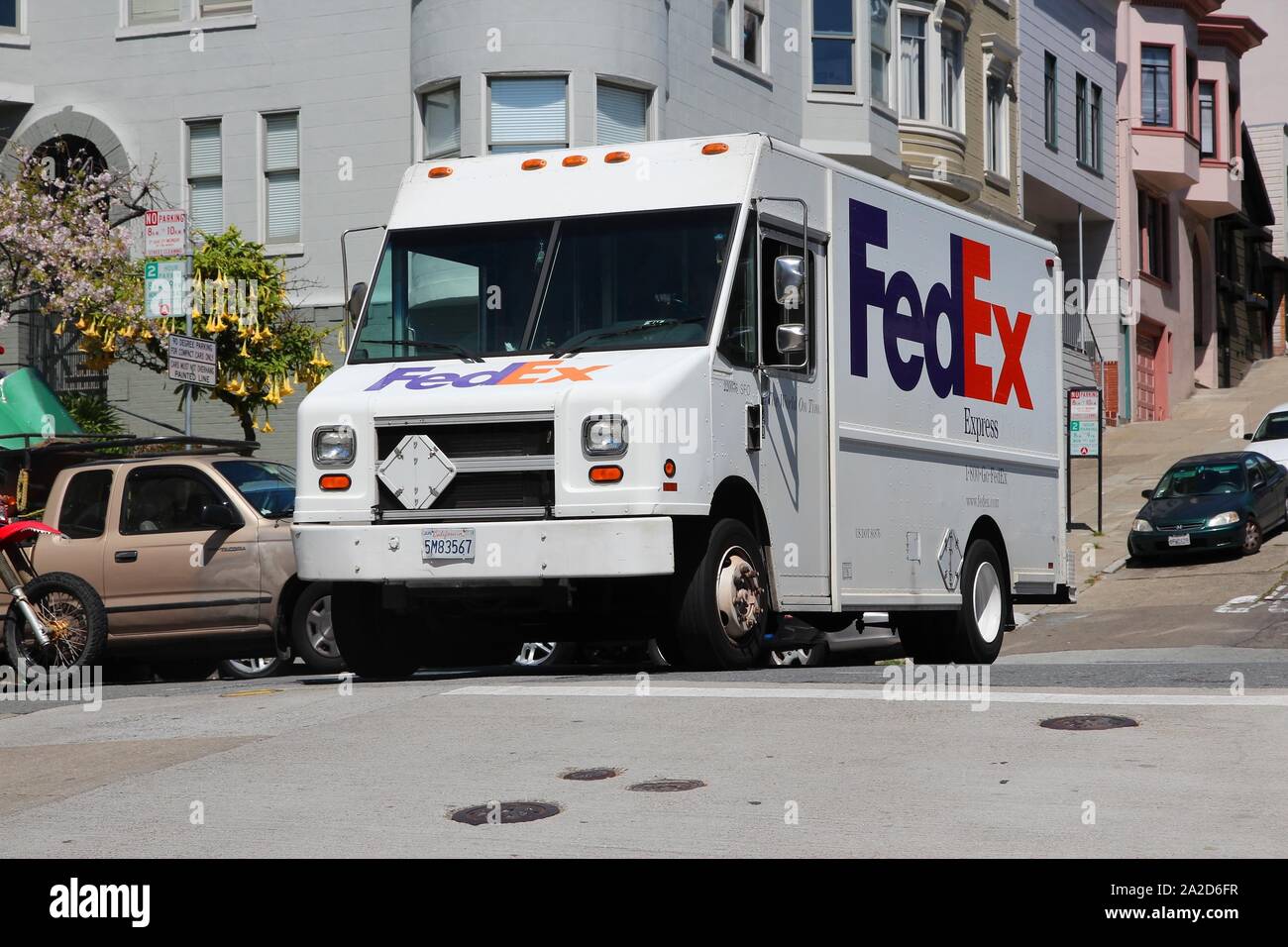 SAN FRANCISCO, USA - APRIL 9, 2014: Fedex delivery van San Francisco ...