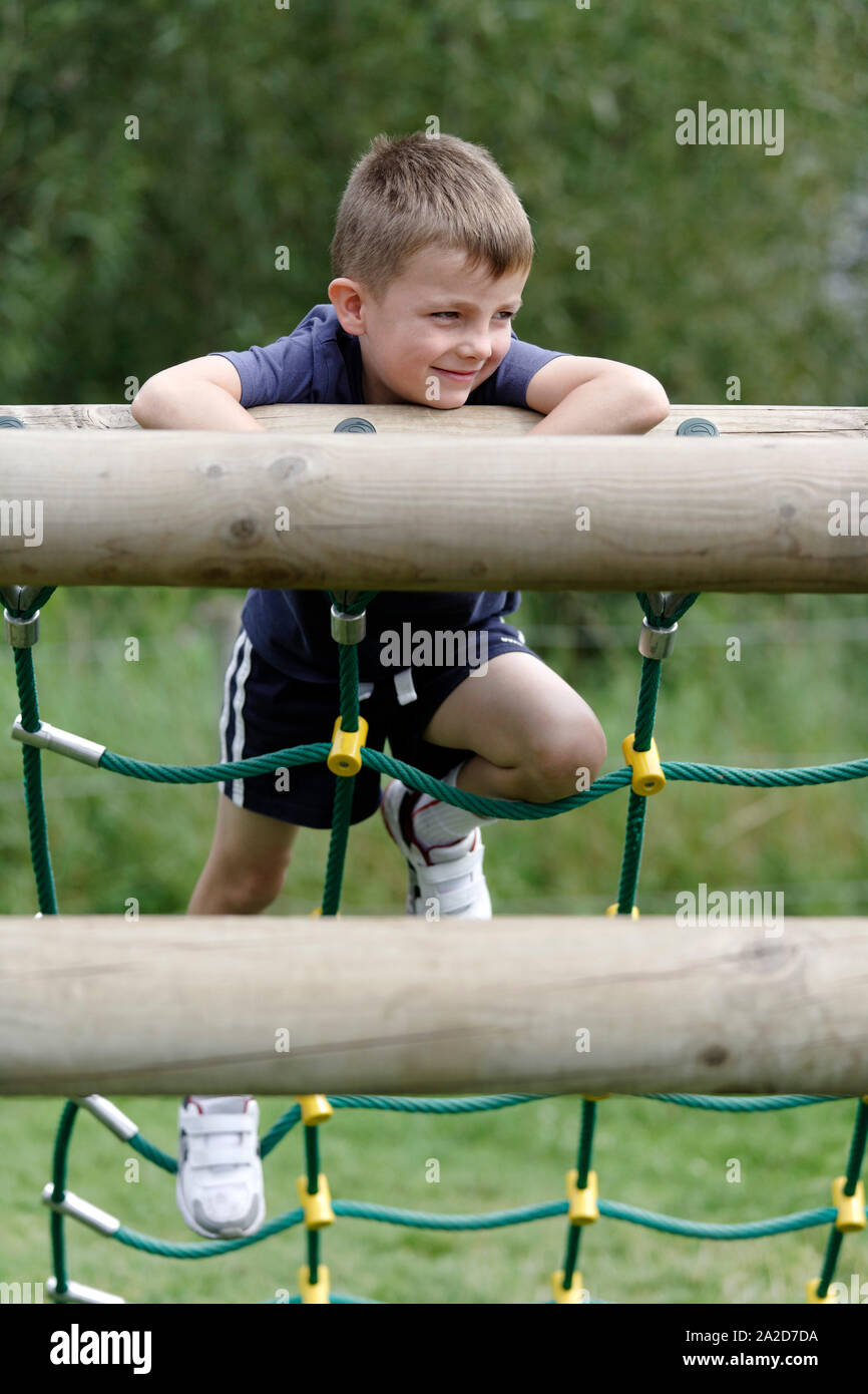 Child assault course hi-res stock photography and images - Alamy