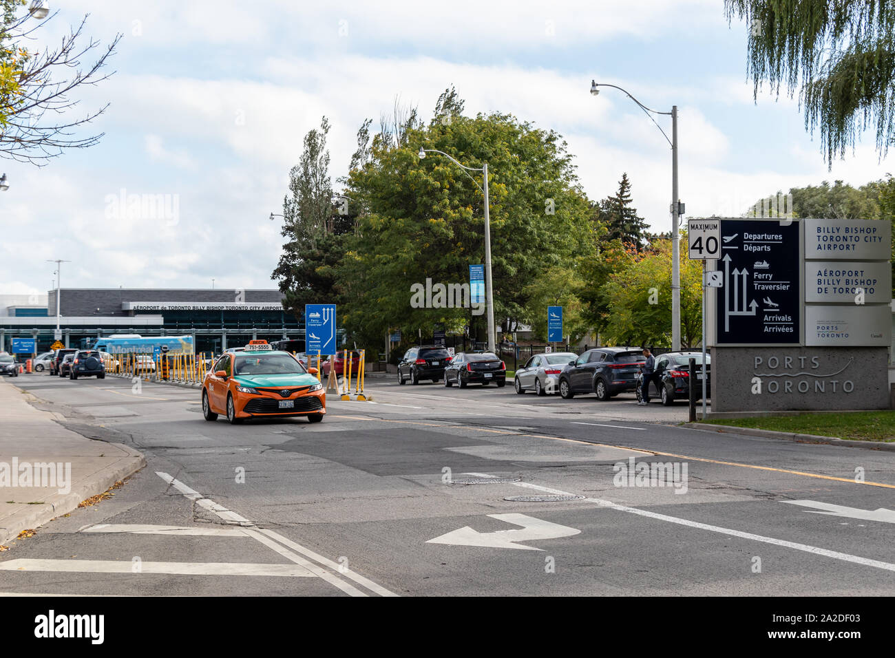 Toronto Taxis High Resolution Stock Photography and Images - Alamy