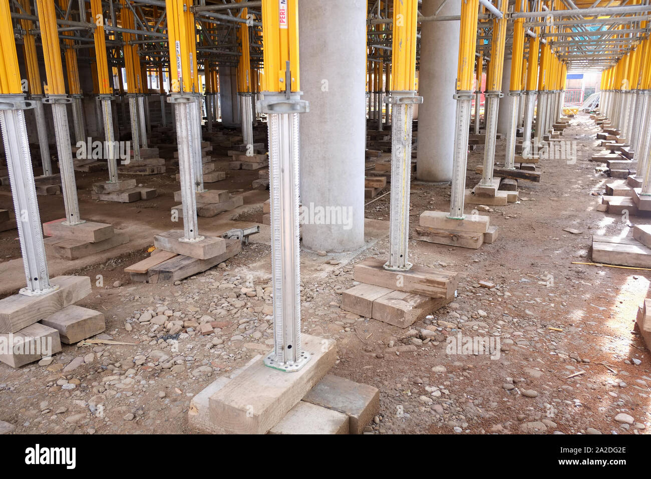 System Scaffolding Stock Photos & System Scaffolding Stock Images - Alamy