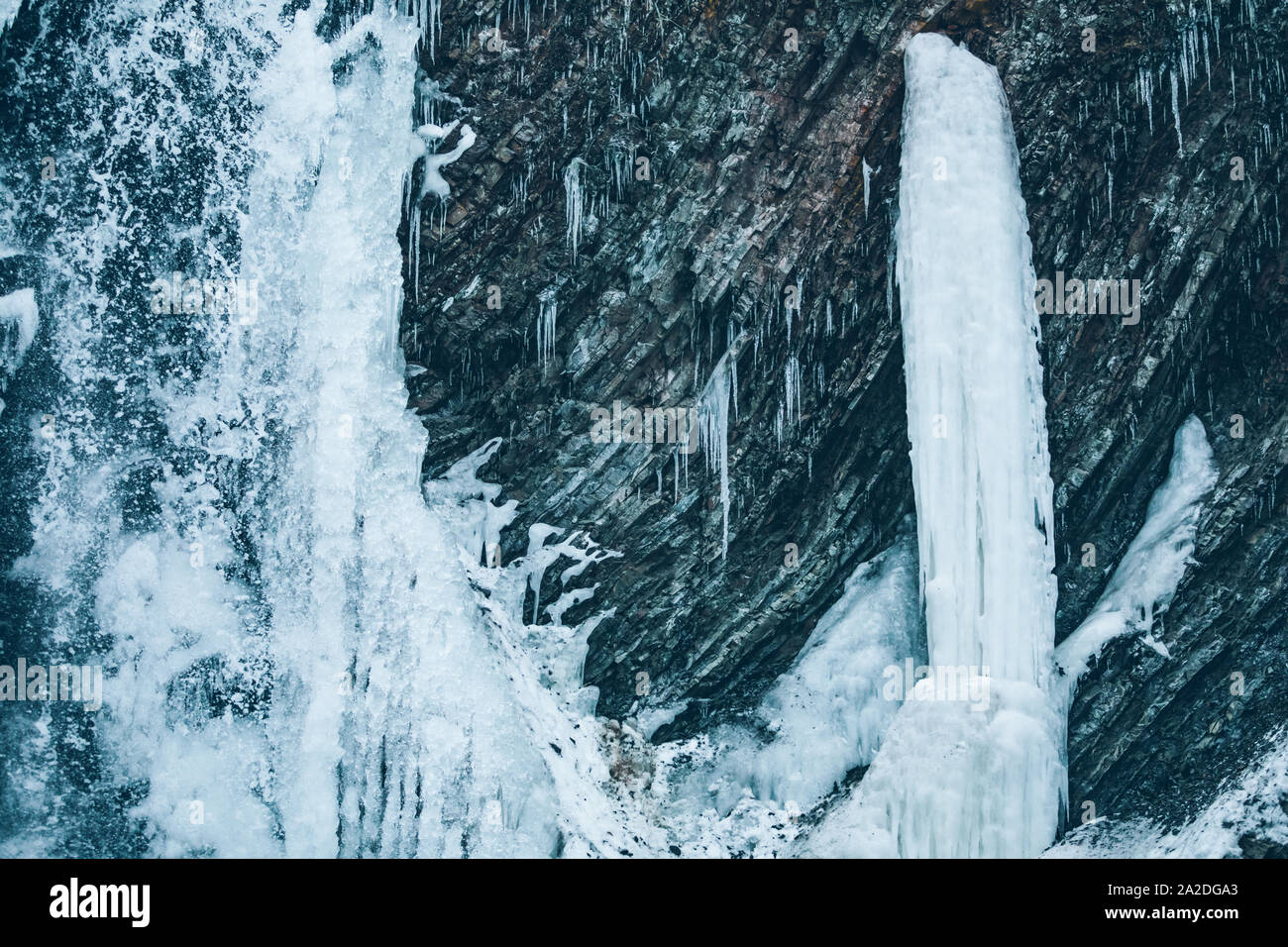 Frozen waterfall backdrop hi-res stock photography and images - Alamy