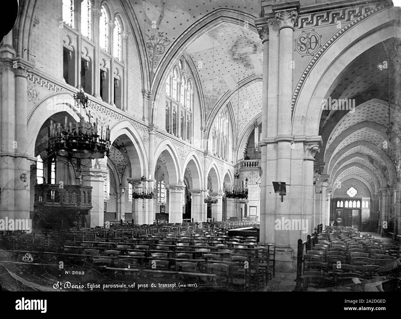 Eglise Saint-Denys-de-l'Estrée - Vue intérieure de la nef et du bas ...