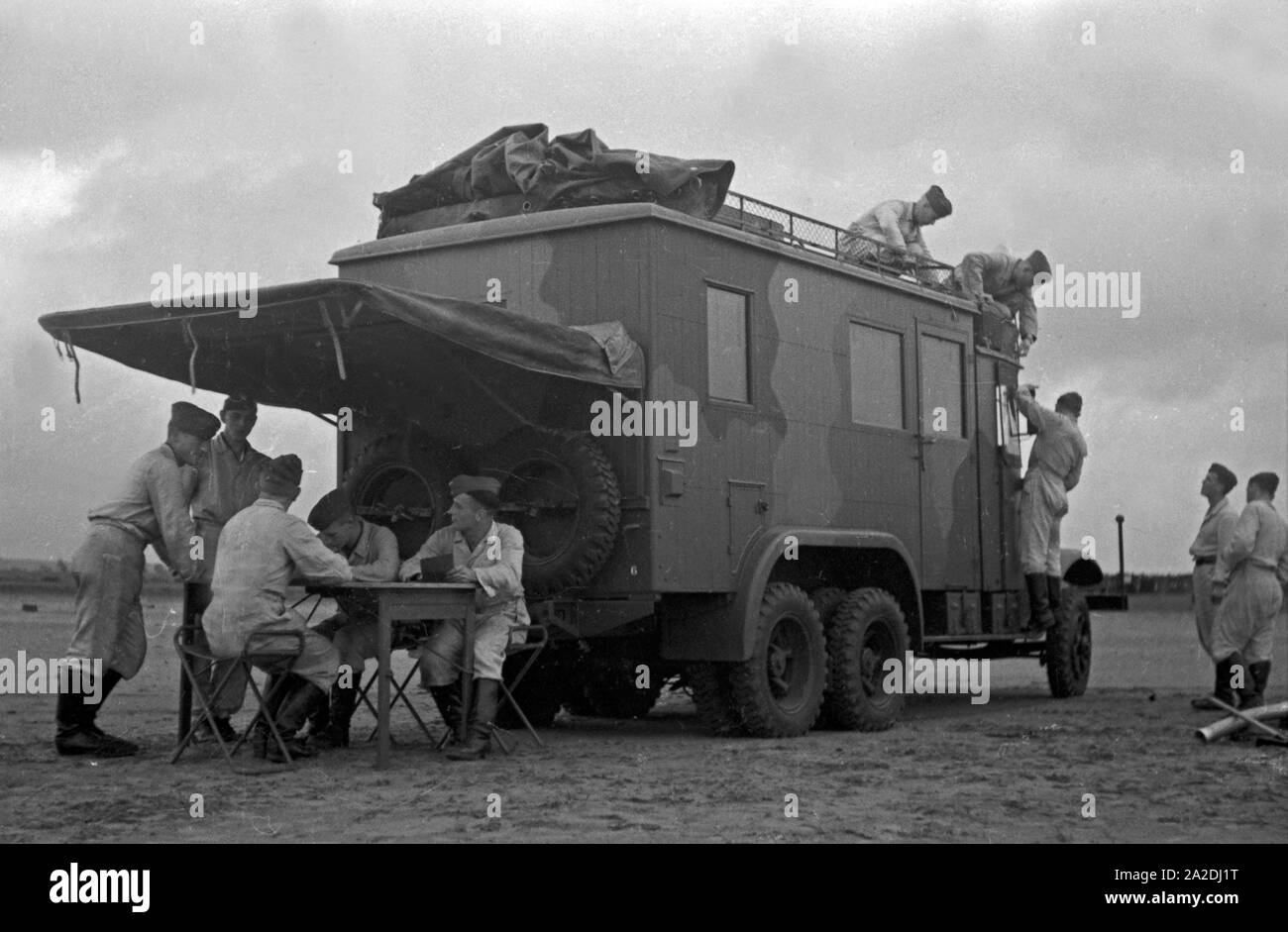 1930s van hi-res stock photography and images - Alamy