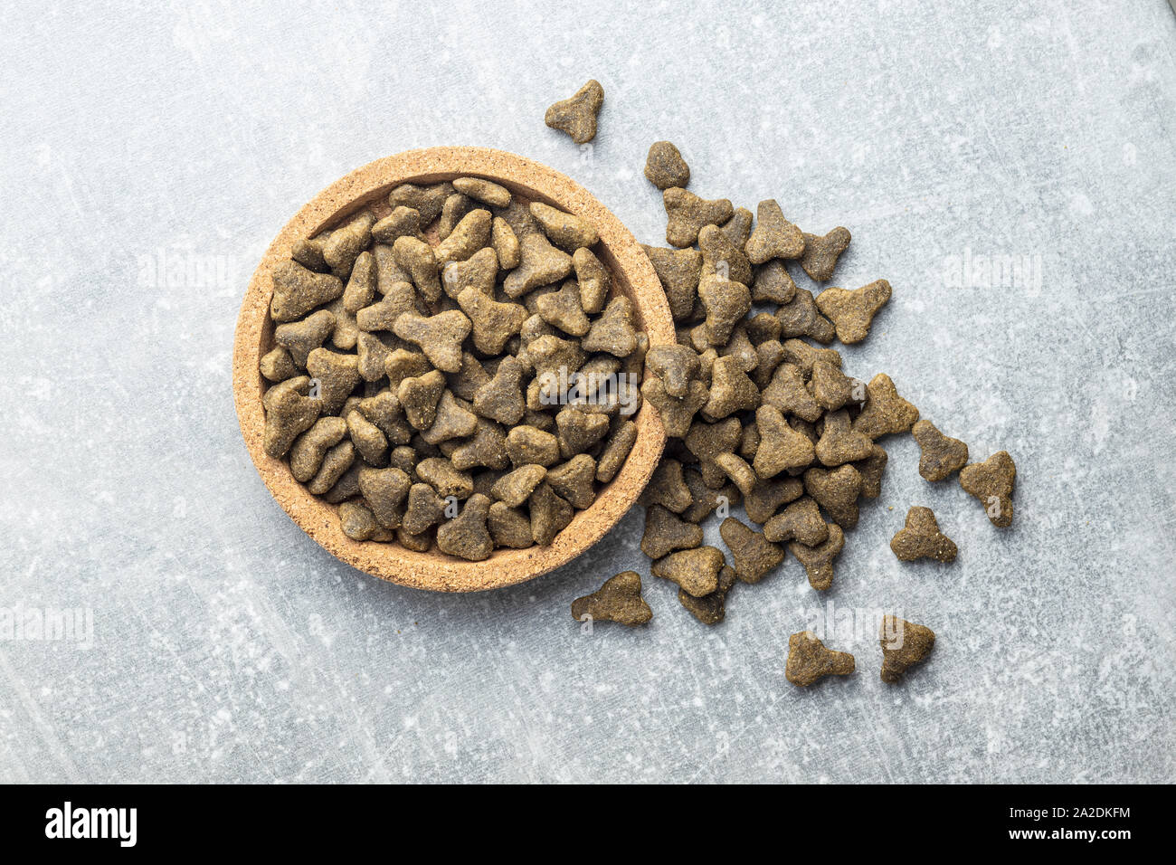 Dry pet food kibble hi-res stock photography and images - Alamy