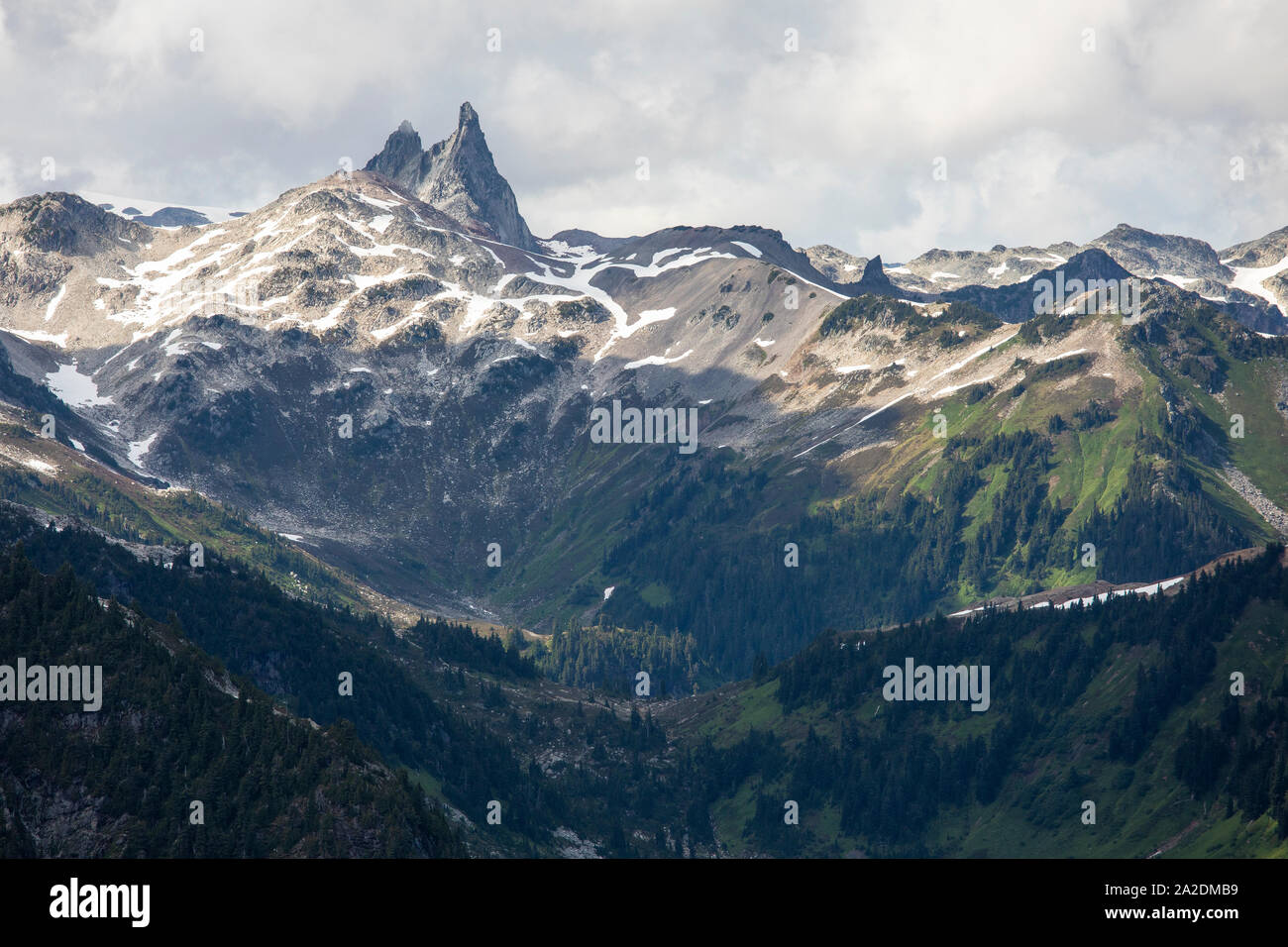 Scenic view of Mount Fee and surrounding peaks Stock Photo - Alamy