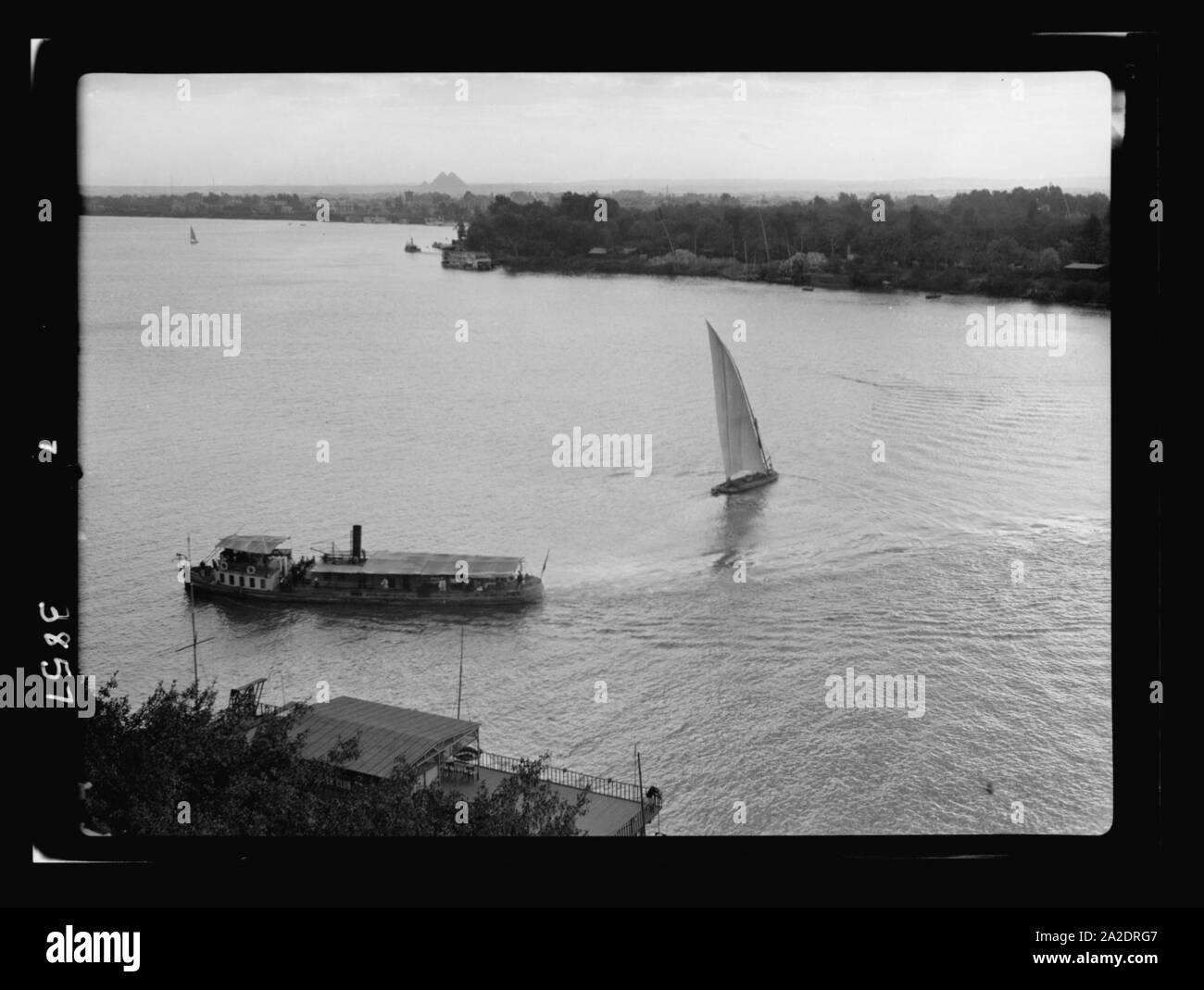 Egyptian pyramids from nile hi-res stock photography and images - Alamy