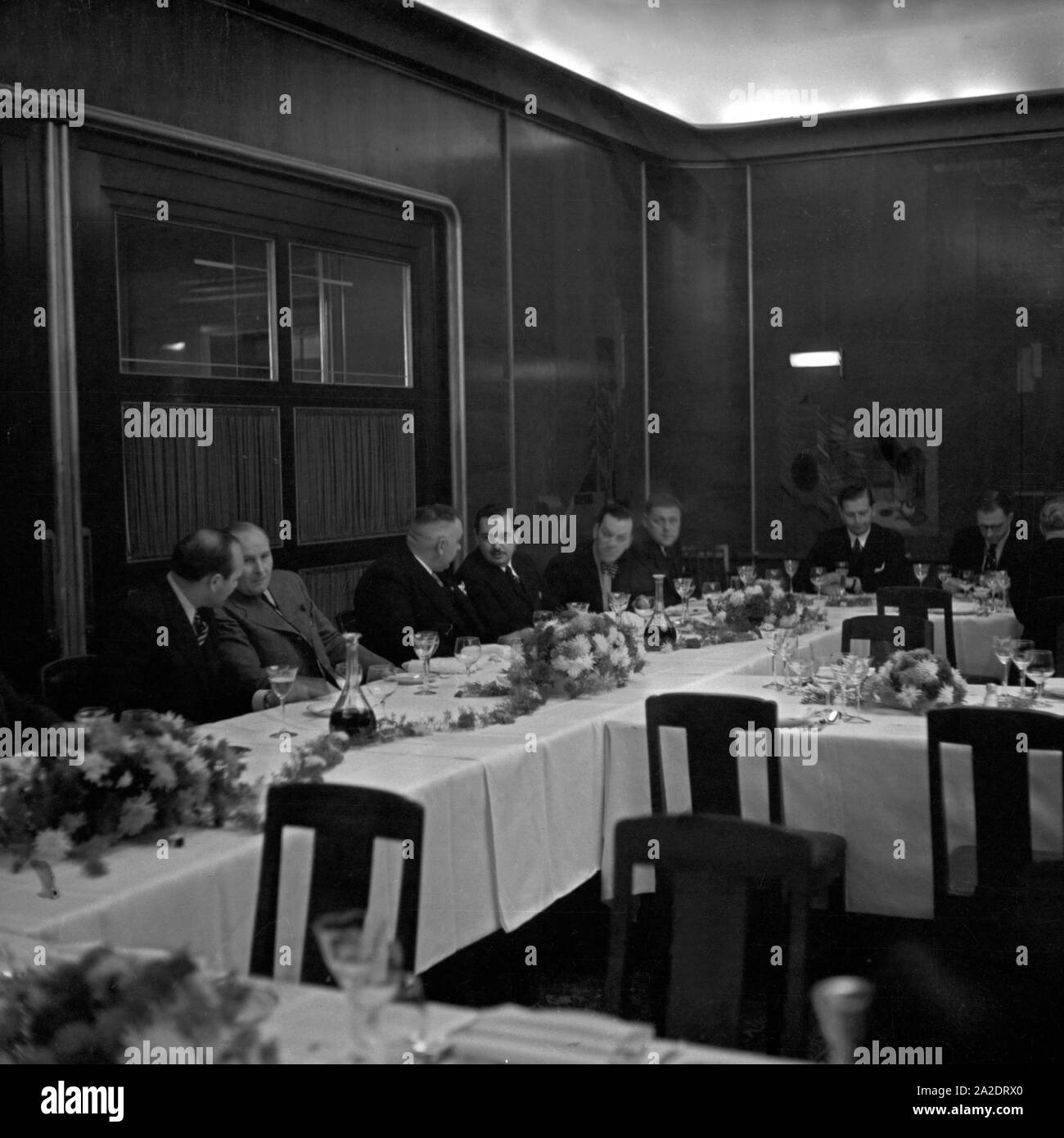 Ford Factory 1930s High Resolution Stock Photography and Images - Alamy