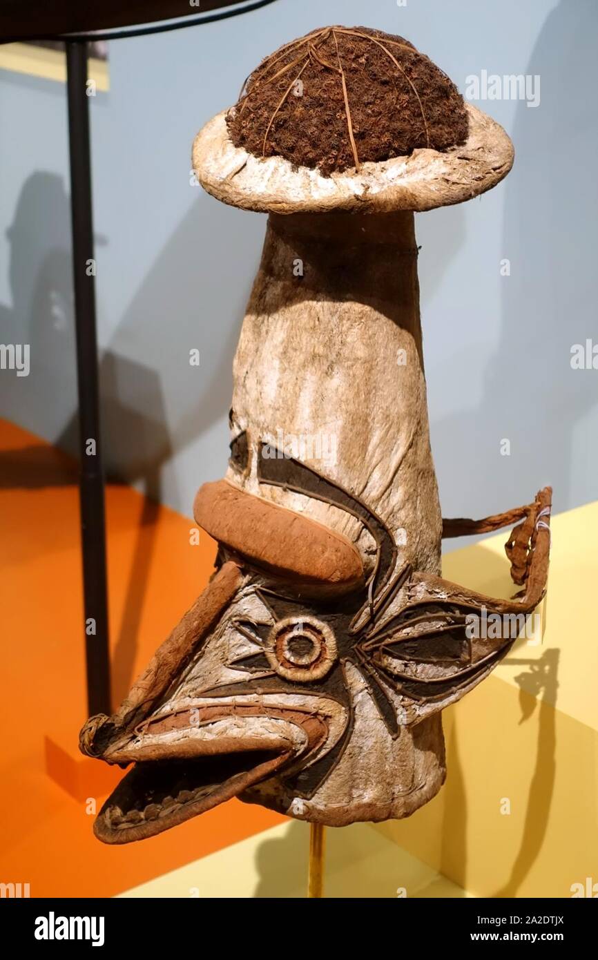 Eharo mask, 1 of 2, Elema peoples, Papuan Gulf, Gulf Province, Papua ...