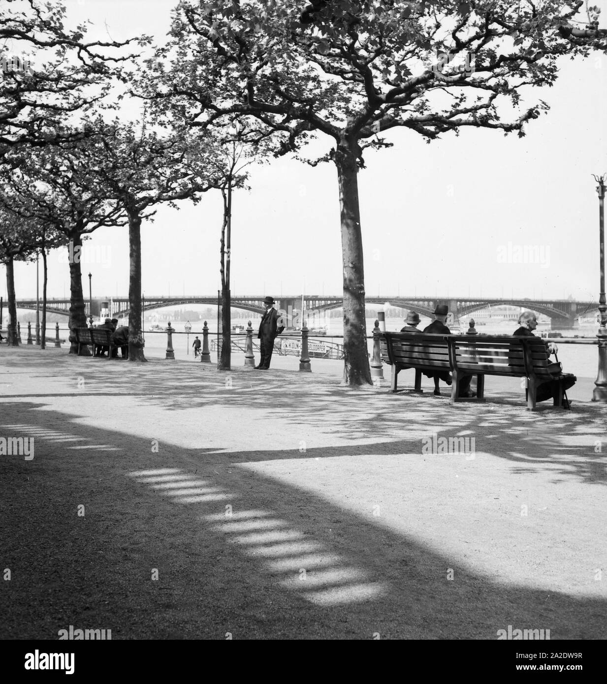 Rheinufer Black and White Stock Photos & Images - Alamy