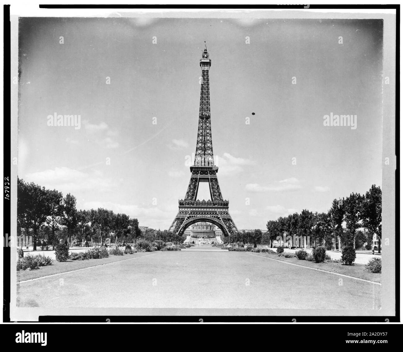 Historical eiffel tower Cut Out Stock Images & Pictures - Alamy