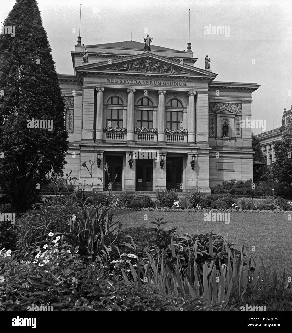 Das Gewandhaus im Musikviertel in Leipzig, Deutschland 1930er Jahre ...