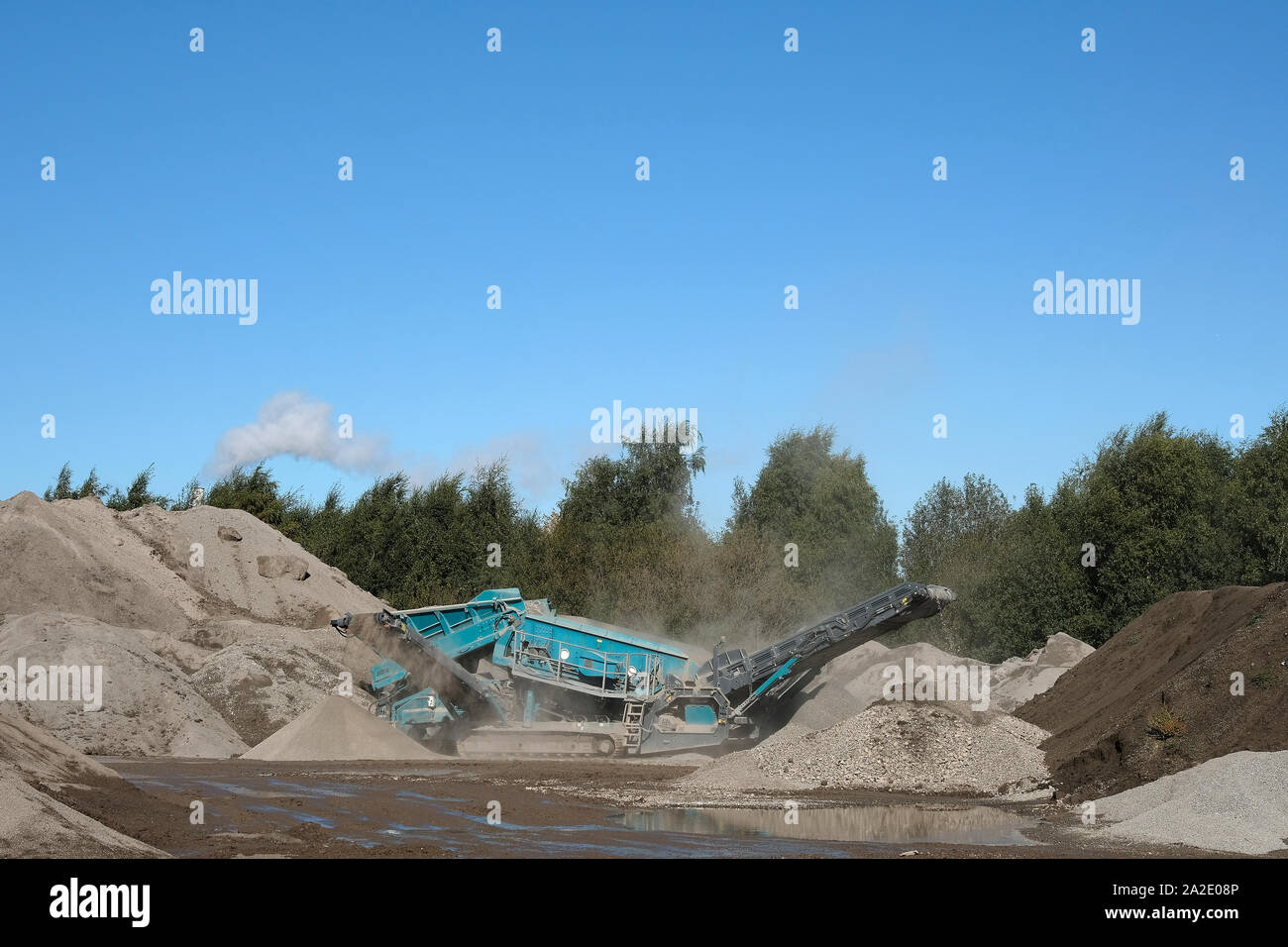 Industrial aggregate production machine example Stock Photo - Alamy