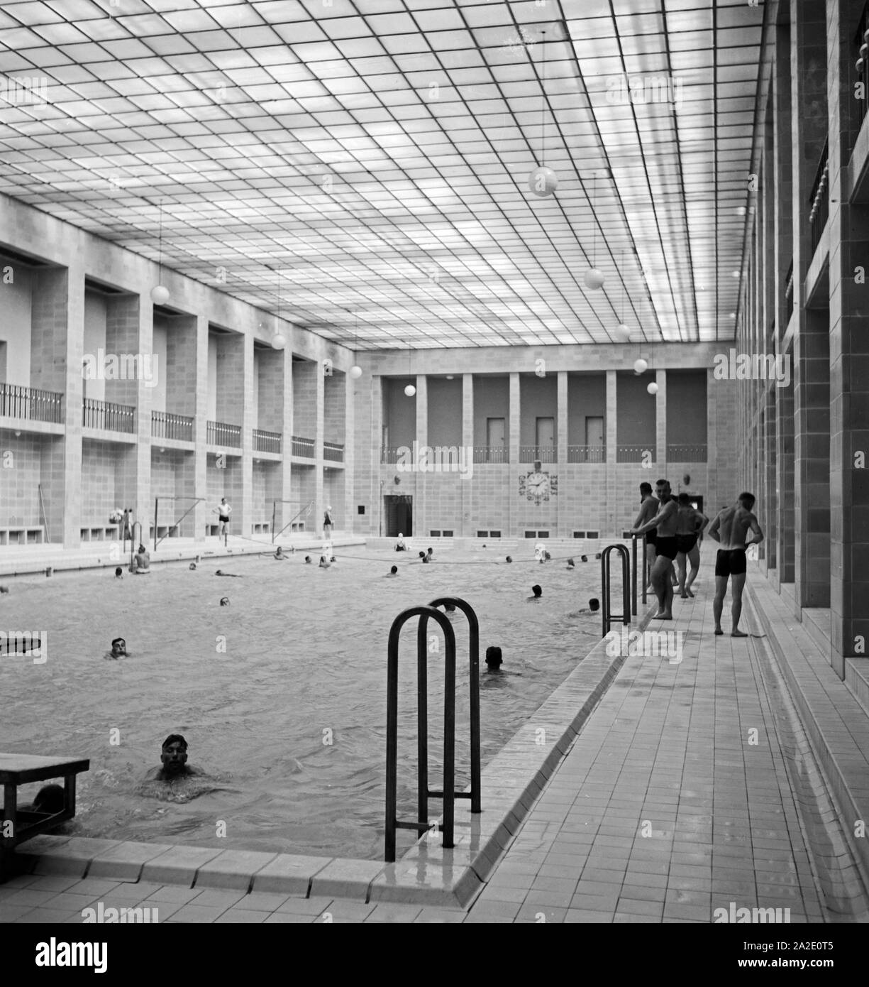 Swimming city pool in Black and White Stock Photos & Images - Alamy