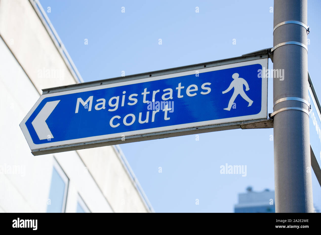 Magistrates court sign hi-res stock photography and images - Alamy