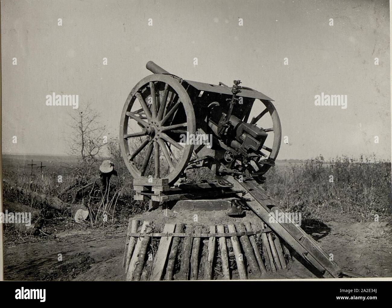 Eine Fliegerabwehrkanone in Feuerstellung. Piane, 16. X. 1915 Stock ...