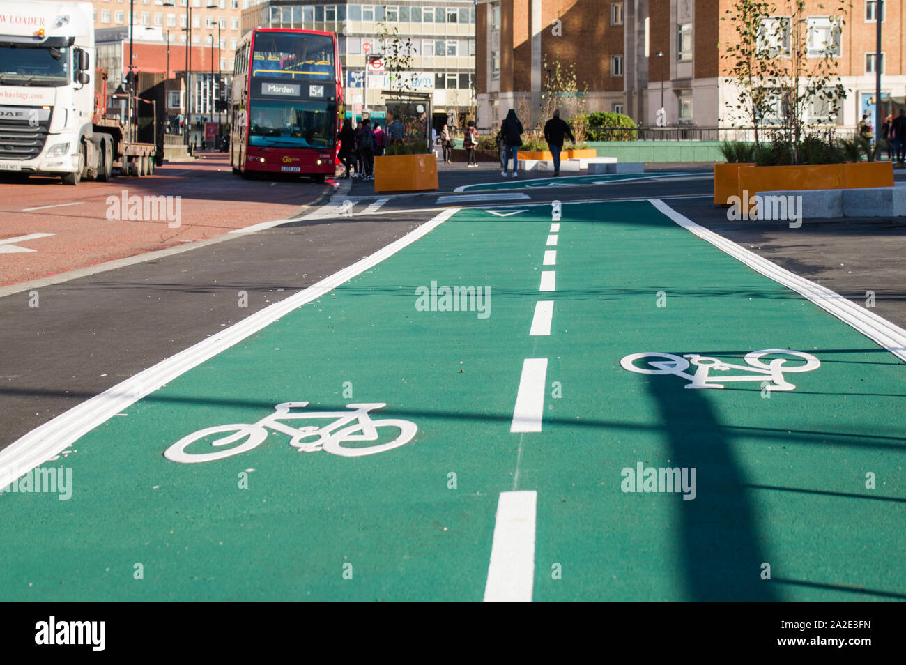 Segregated bike lanes london hi-res stock photography and images - Alamy