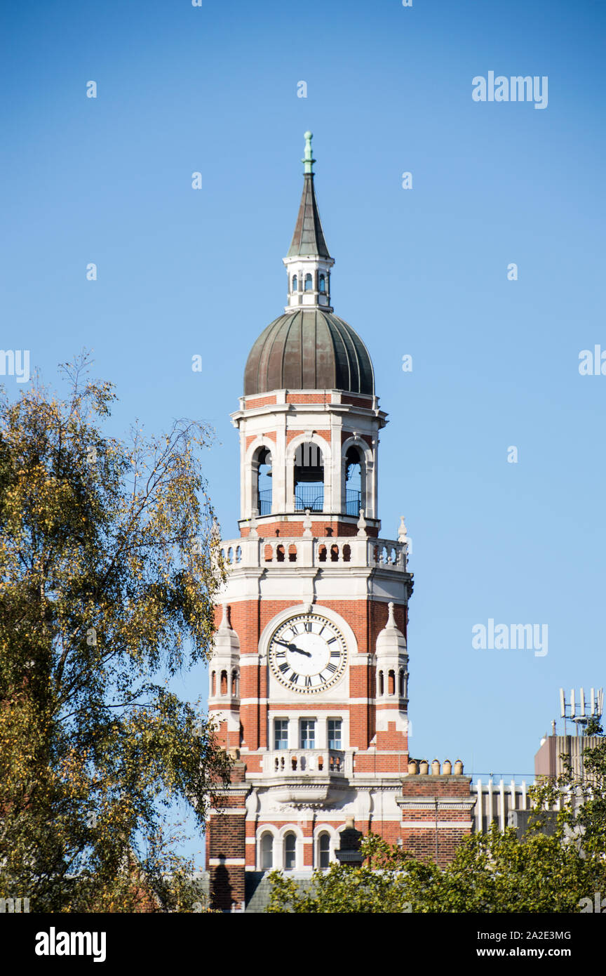 Croydon Council clock tower building Stock Photo - Alamy