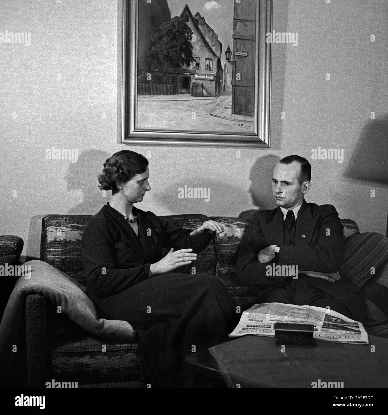 1930s Sitting Room High Resolution Stock Photography and Images - Alamy