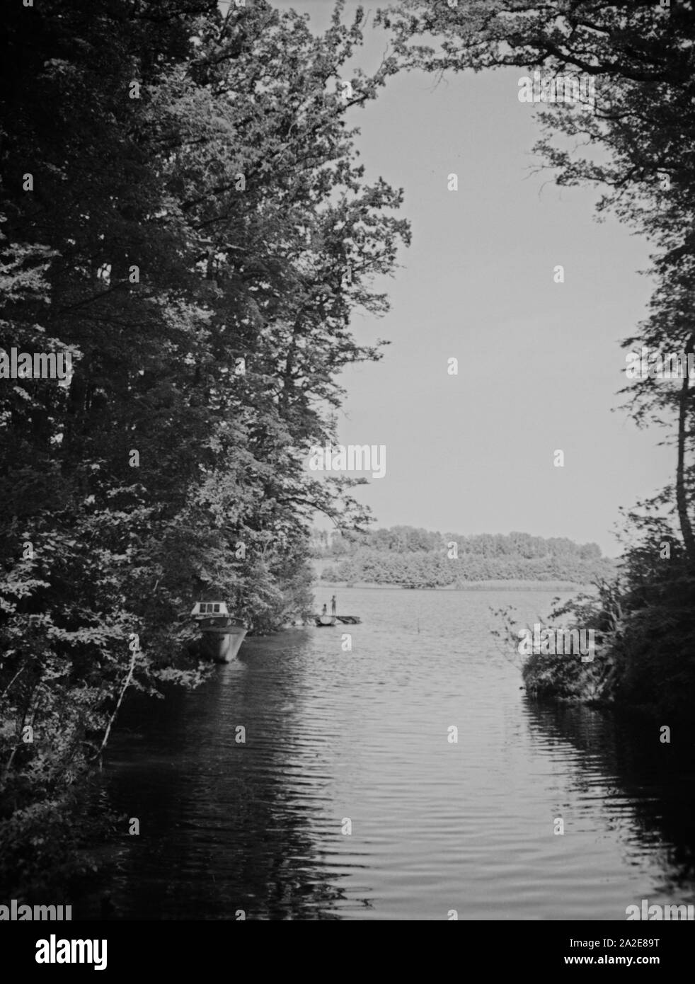 1930er jahre river of the alle water reservoir near friedland Black and ...
