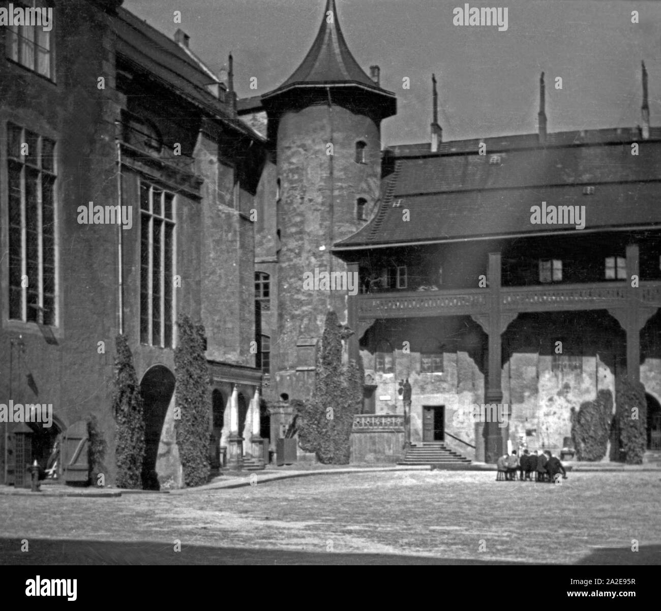 Im Schloßhof vom Schloß in Königsberg, Ostpreußen 1930er Jahre. In the ...