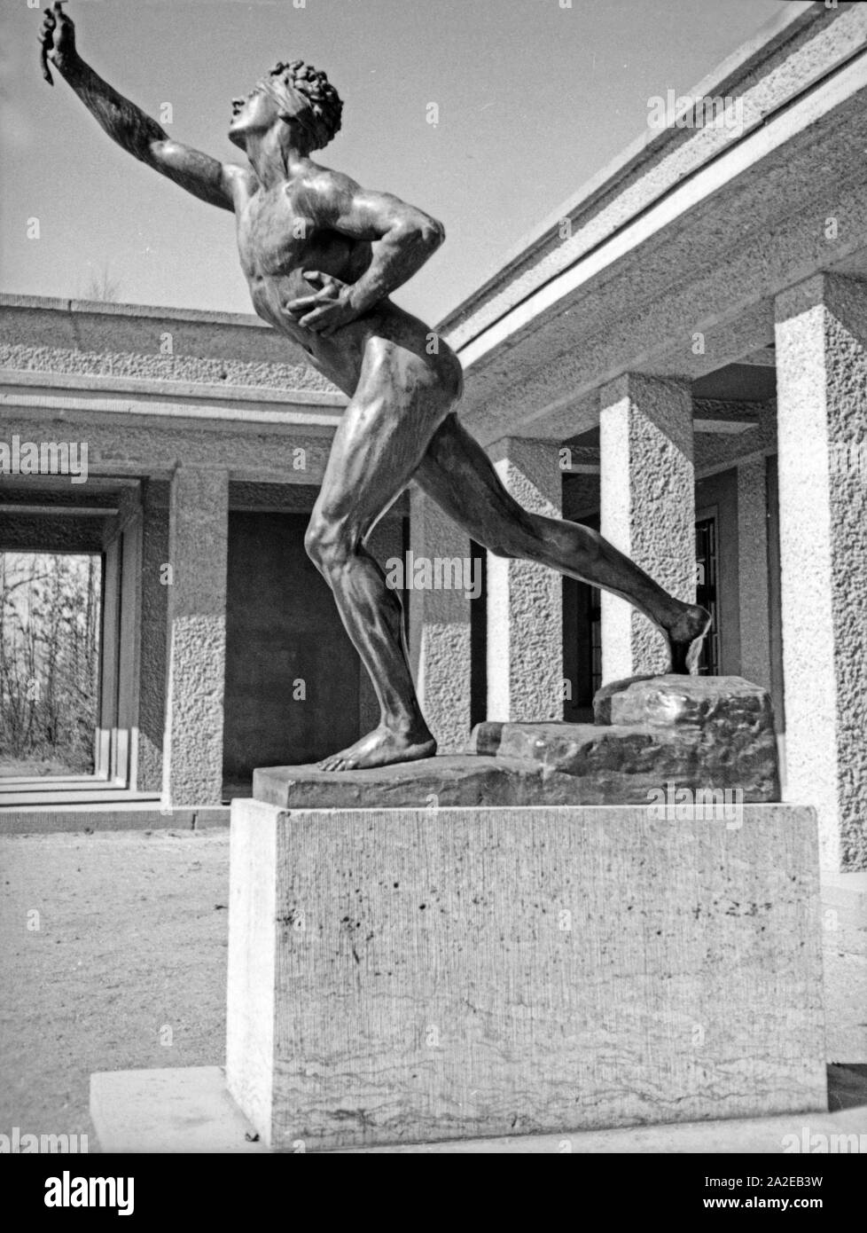 1930s marathon runner hi-res stock photography and images - Alamy