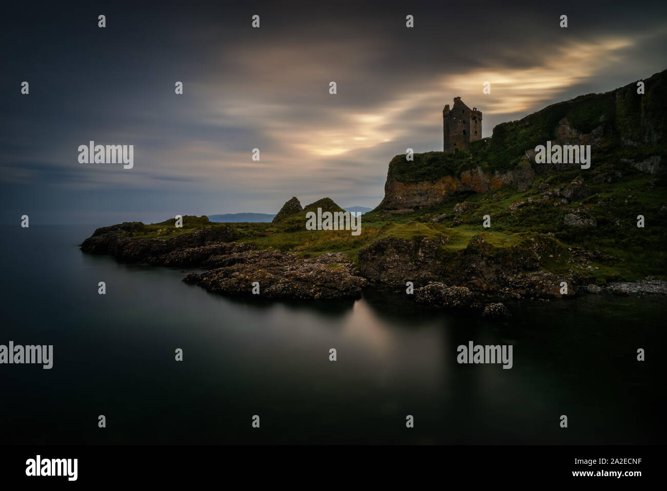 Gylen Castle on rocky cliffs, Isle of Kerrera, Scotland Stock Photo - Alamy